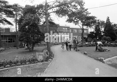 The Tall Trees Hotel and Nightclub in Yarm. 1971 Stock Photo - Alamy