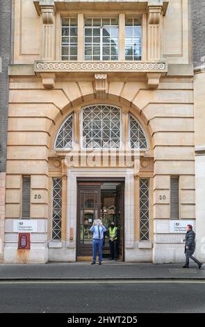 the department for education dfe London England UK Stock Photo - Alamy