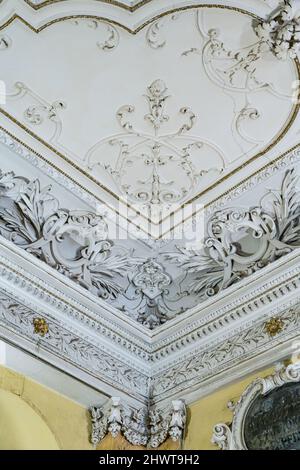 Baroque stucco molding. Beautiful classic plaster pattern and column on ...