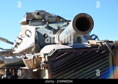 Decommissioned military tanks rusting in the desert Stock Photo - Alamy