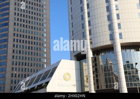 Bank of Ceylon Head Office in Bank of Ceylon in Mawatha, Colombo, Sri ...