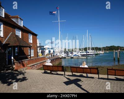 Rope Walk and waterfront, Hamble-le-Rice, Hampshire Stock Photo - Alamy