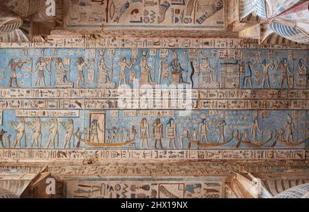 The Stunning Ceiling Art of Egypt's Dendera Temple Stock Photo - Alamy