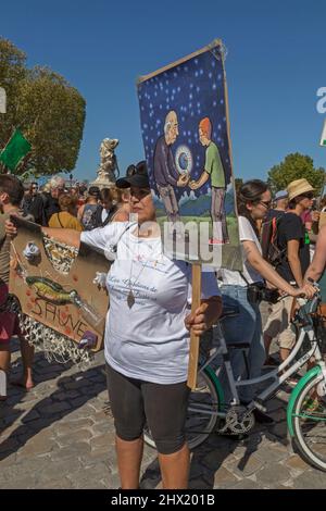 March for the Montpellier Climate in the streets of the city ...