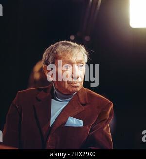 Friedrich Hollaender, deutscher Tonfilmkomponist, Kabarettist und ...