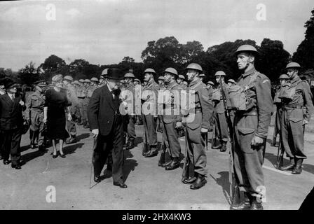 Winston Churchill inspects a guard of honour from the 4th Coast ...