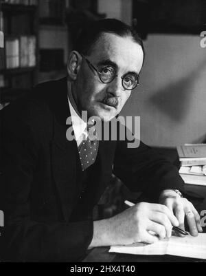 HAROLD LASKI English political theorist at right next to Labour ...