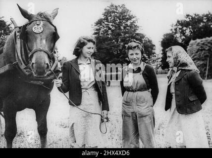 Princess Margaret & Princess Elizabeth - 1940-1945. July 22, 1940 ...