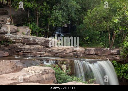 kbal chhay waterfalls sihanoukville cambodia Stock Photo - Alamy