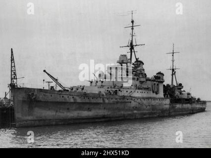 HMS NEWCASTLE, BRITISH SOUTHAMPTON CLASS CRUISER. 25 SEPTEMBER 1940 ...