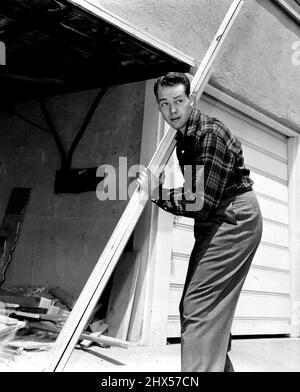 At home with Richard Quine...Metro-Goldwyn-Mayer actor who plays the ...