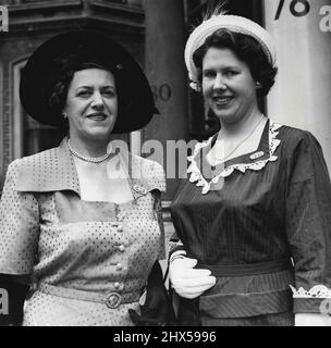 PRESENTATION PARTY AT BUCKINGHAM PALACE . Their Majesties the KING and ...