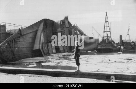 USS Lafayette 1942 Stock Photo - Alamy