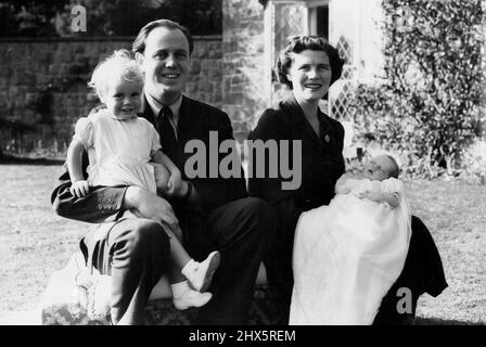 Emma Soames, 18, daughter of Mr Christopher Soames and grand-daughter ...