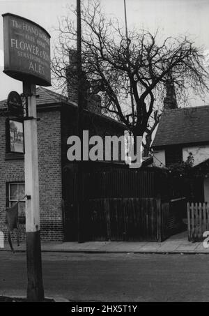The Hand In Hand Pub Wimbledon Common at Night London UK Stock Photo ...