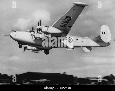 Airplane - Avro 696 Shackleton Mark 3 f Stock Photo - Alamy