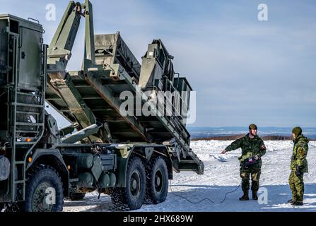 Canadian Forces Army Soldiers assigned to 3rd Battalion Princess ...
