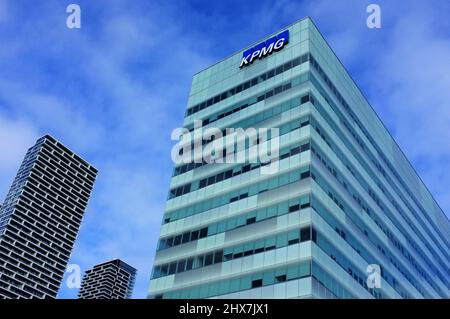 KPMG headquarter in Toronto, Canada Stock Photo - Alamy