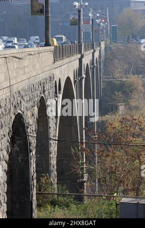 The Victory Bridge On Hrazdan River in Yerevan, Armenia Stock Photo - Alamy