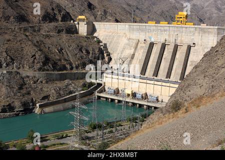 Toktogul hydroelectric power station on Naryn river, Kyrgyzstan Stock ...