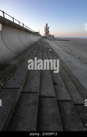 The Redcar sea wall and Beacon, the beach, Redcar Stock Photo - Alamy