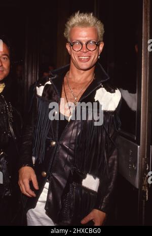 Billy Idol at the 1988 MTV Video Music Awards in Los Angeles ...
