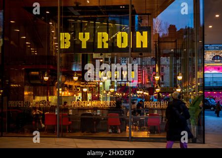 Byron restaurant, St Giles Central, London, England Stock Photo - Alamy