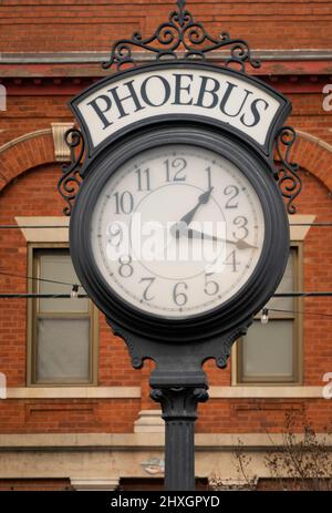 Street in Hampton, Virginia, USA Stock Photo - Alamy