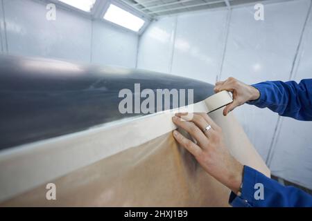Process of preparing car before painting body in service center Stock ...