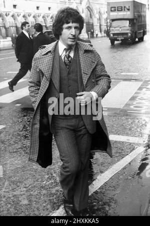 Actor and childrens author George Layton with wife Vera and daughter ...