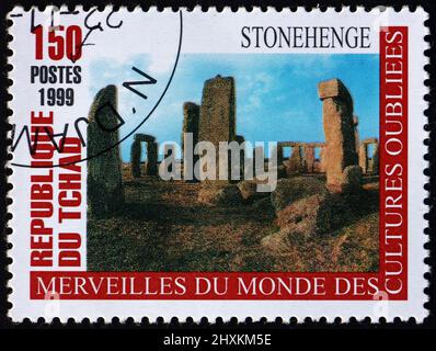 CHAD - CIRCA 1999: a stamp printed in Chad shows Stone Statues of ...