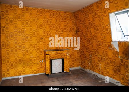 Paris, France, Empty Small Studio in Apartment Building, Maid's Rooms ...