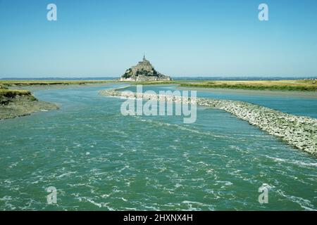 Coastal river the Couesnon in the bay of Mont-Saint-Michel (Manche ...