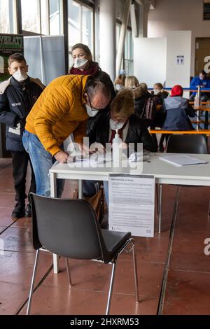Ferrara, March 5, 2022. Ukraine refugees escaping from Russia Ukraine ...