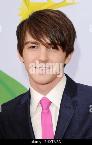Drake Bell arrives at Nickelodeon's 24th annual Kids' Choice Awards ...