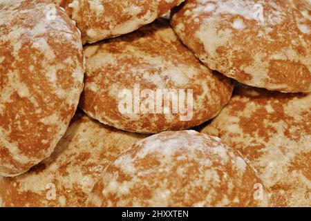 Sweet and tasty Russian Gingerbread heap Stock Photo - Alamy