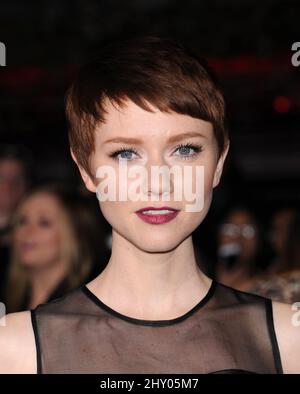 VALORIE CURRY THE TWILIGHT SAGA: BREAKING DAWN - PART 1. WORLD PREMIERE ...