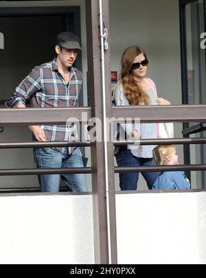 Amy Adams, her husband and daughter head to Ballet Class Stock Photo ...