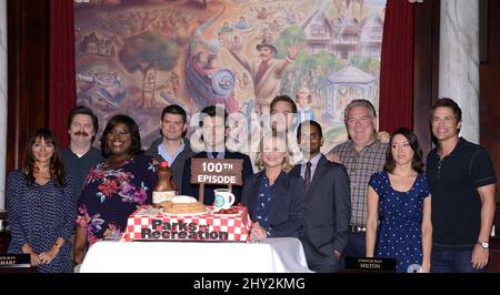 Amy Poehler, Rob Lowe and Rashida Jones (right) at the Parks and ...