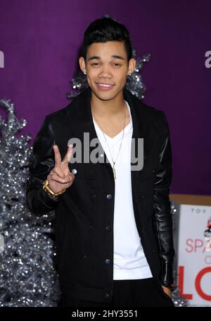 Roshon Fegan at Justin Bieber's Believe World Premiere held at the ...