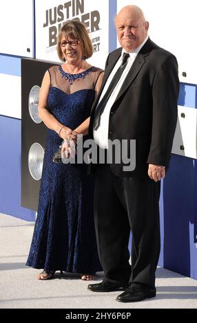 Diane Dale, Bruce Dale attends the "Comedy Central Roast of Justin ...