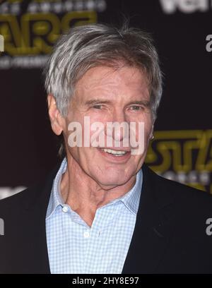 Harrison Ford arrives at the world premiere of "Star Wars: The Force ...