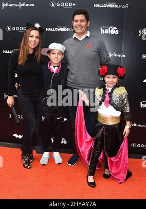 Monique Lhuillier, Tom Bugbee Stock Photo - Alamy