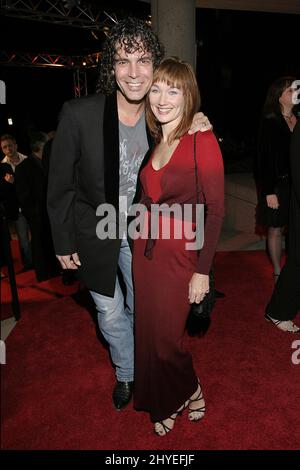 Country singer songwriter Lari White passed away today from cancer ...