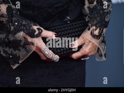 October 19, 2018 - Beverly Hills, California, USA - HOWARD SCHULTZ and ...
