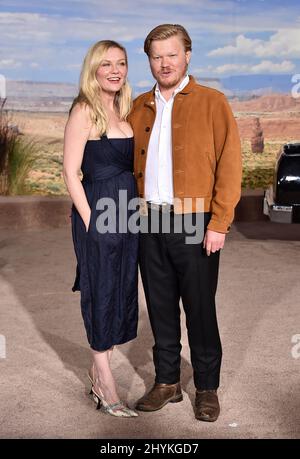 Kirsten Dunst and Jesse Plemons arriving at the 83rd Annual Golden ...