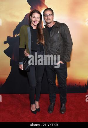 Jason Lewis and Liz Godwin arriving to the €˜Harriet Los Angeles ...