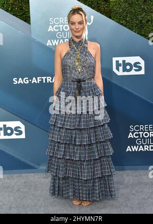 Margot Robbie arrives for the 26th Annual Screen Actors Guild Awards at ...