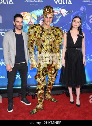 Sophie Skelton arrives at the Los Angeles Premiere of "Outlander ...