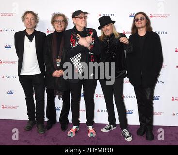 Cheap Trick, Robin Zander, Tom Peterson, Bun E. Carlos, Rick Nielsen, 1980s Stock Photo - Alamy